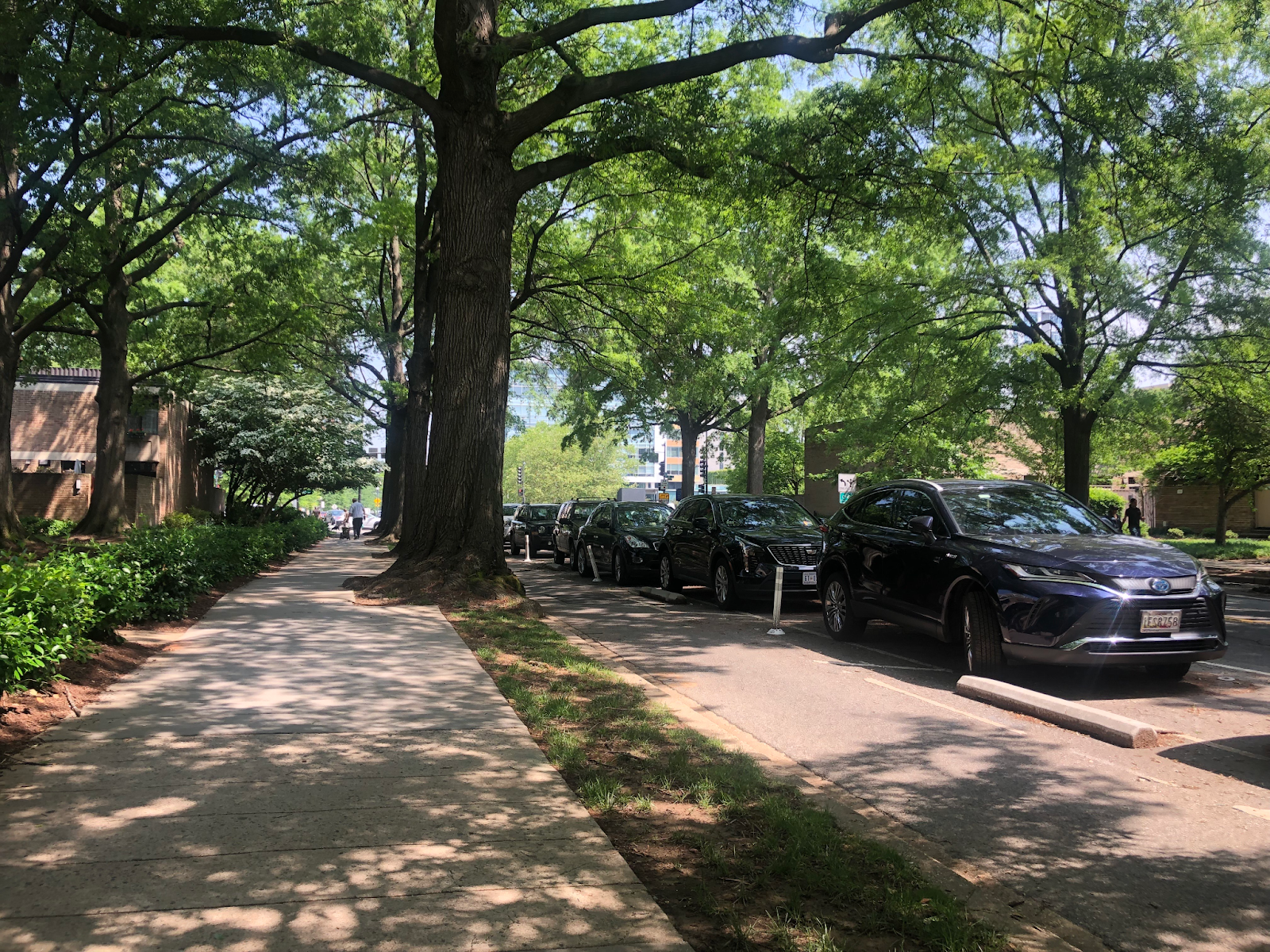 Complete Streets and Green Streets - Smart Growth America